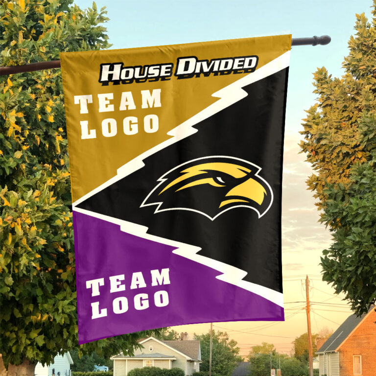 Southern Mississippi Golden Eagles vs Custom Team House Divided Flag ...